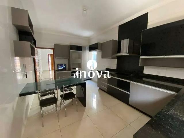 Casa / Sobrado para Venda em Uberaba/MG Parque das Laranjeiras 2 Quartos