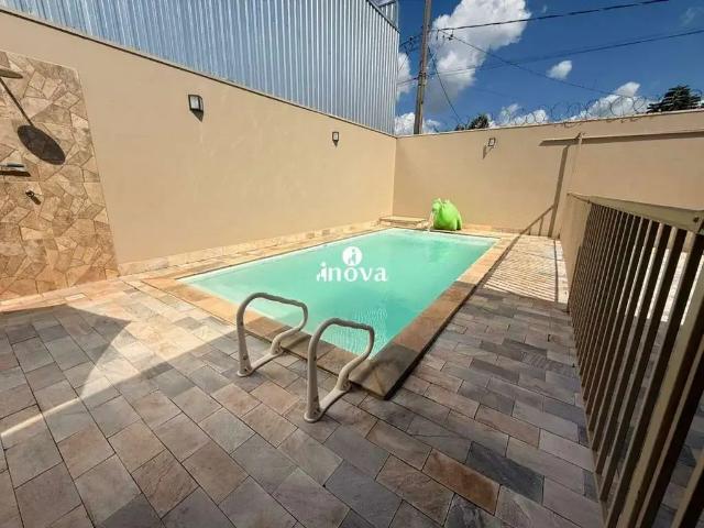 Casa / Sobrado para Venda em Uberaba/MG Parque das Laranjeiras 2 Quartos