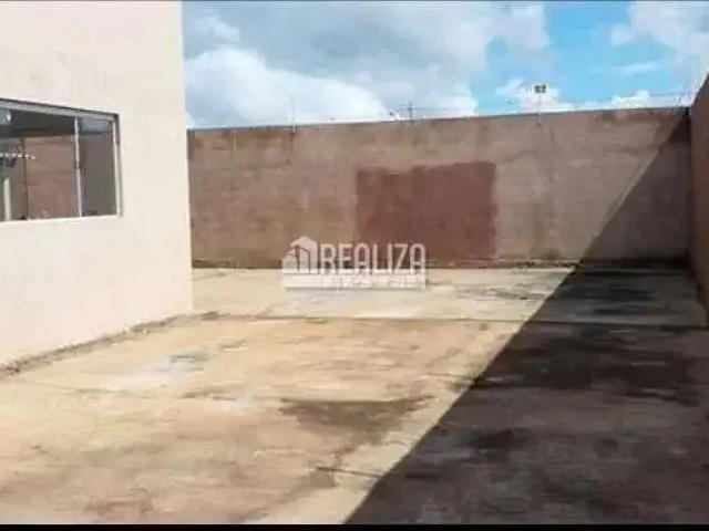 Casa / Sobrado para Venda em Uberaba/MG Parque das Laranjeiras 2 Quartos