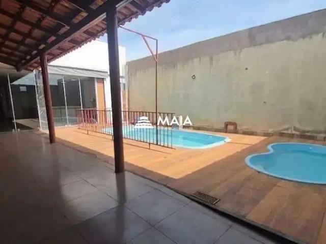 Casa / Sobrado para Venda em Uberaba/MG Parque das Laranjeiras 2 Quartos
