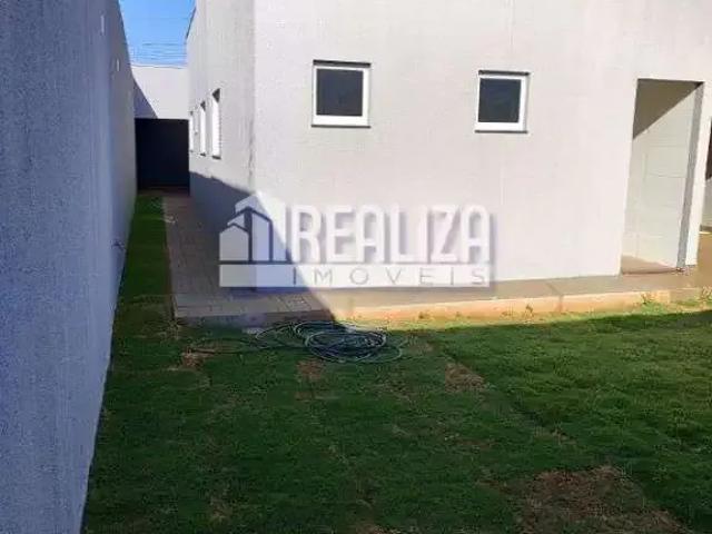 Casa / Sobrado para Venda em Uberaba/MG Parque das Laranjeiras 2 Quartos