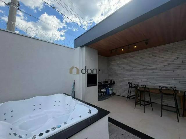 Casa / Sobrado para Venda em Uberaba/MG Parque das Laranjeiras 2 Quartos