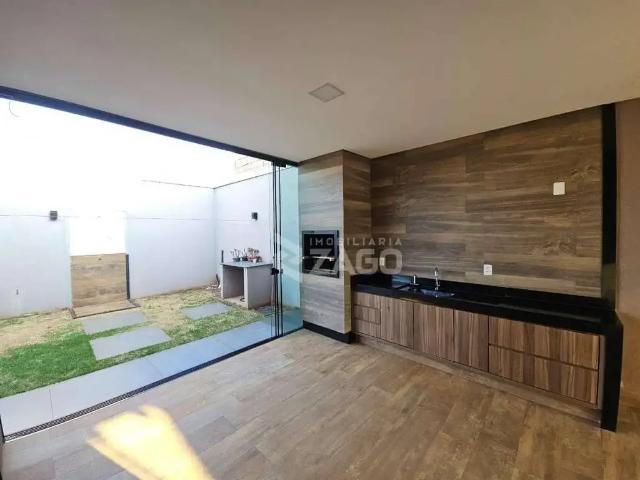 Casa / Sobrado para Venda em Uberaba/MG Parque das Laranjeiras 3 Quartos