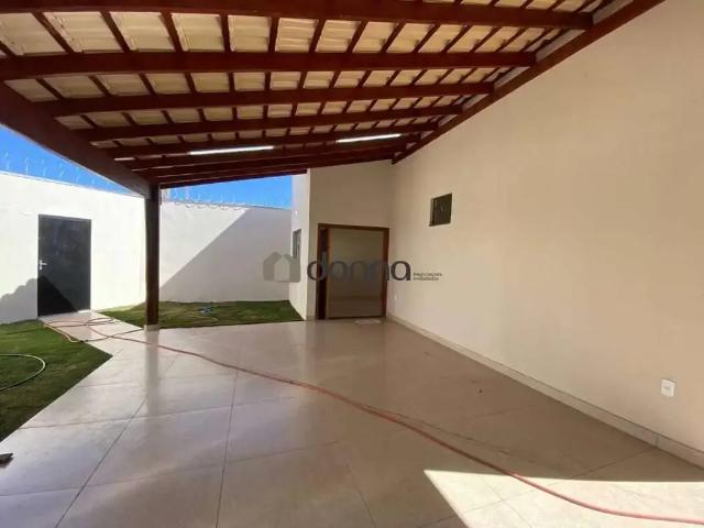 Casa / Sobrado para Venda em Uberaba/MG Parque das Laranjeiras 3 Quartos