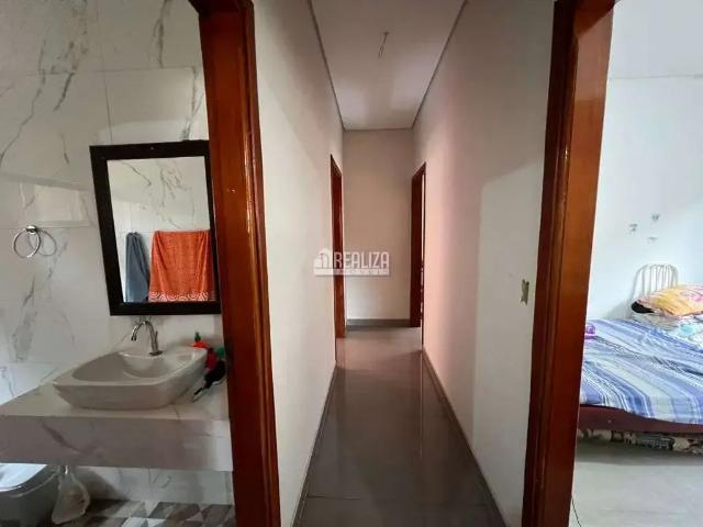 Casa / Sobrado para Venda em Uberaba/MG Parque das Laranjeiras 3 Quartos