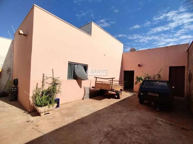 Casa / Sobrado para Venda em Uberaba/MG Parque das Laranjeiras 3 Quartos