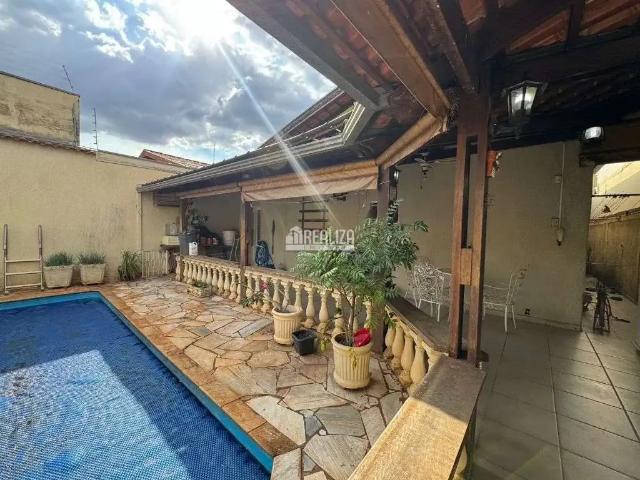 Casa / Sobrado para Venda em Uberaba/MG Parque São Geraldo 3 Quartos