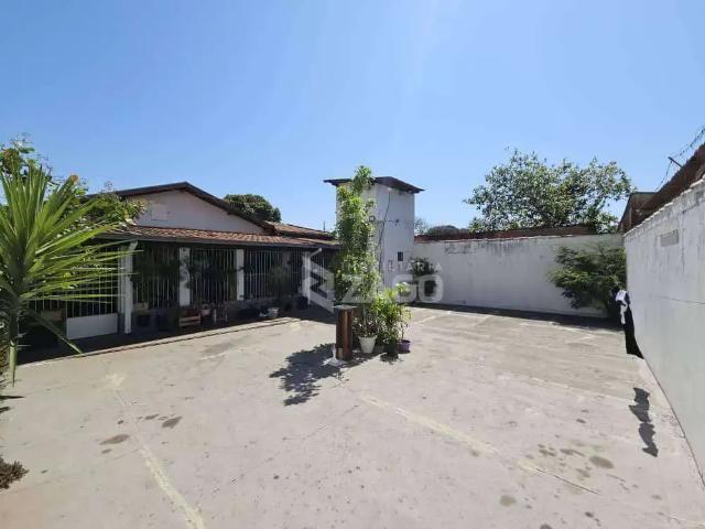 Casa / Sobrado para Venda em Uberaba/MG Parque São Geraldo 3 Quartos
