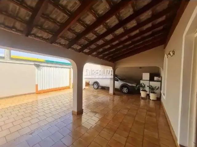 Casa / Sobrado para Venda em Uberaba/MG Recreio dos Bandeirantes 3 Quartos
