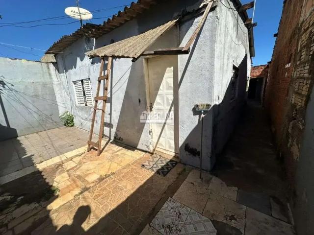 Casa / Sobrado para Venda em Uberaba/MG Residencial 2000 2 Quartos