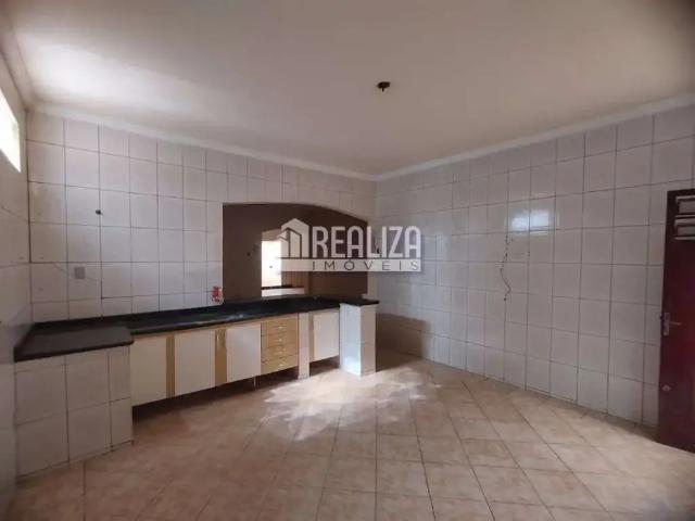 Casa / Sobrado para Venda em Uberaba/MG Residencial Dona Ilza 3 Quartos