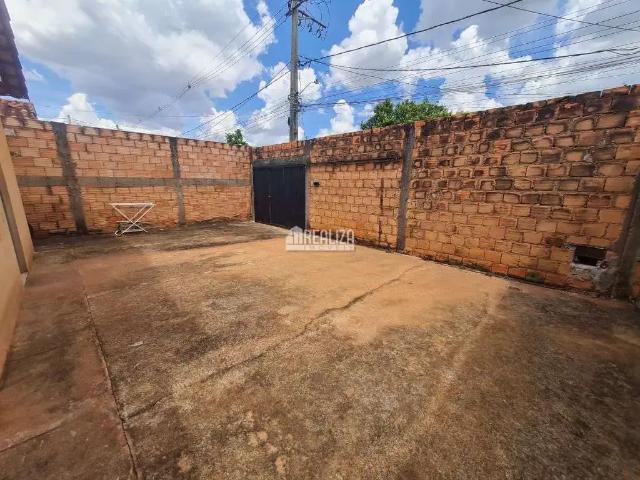 Casa / Sobrado para Venda em Uberaba/MG Residencial Ilha de Marajó II 2 Quartos