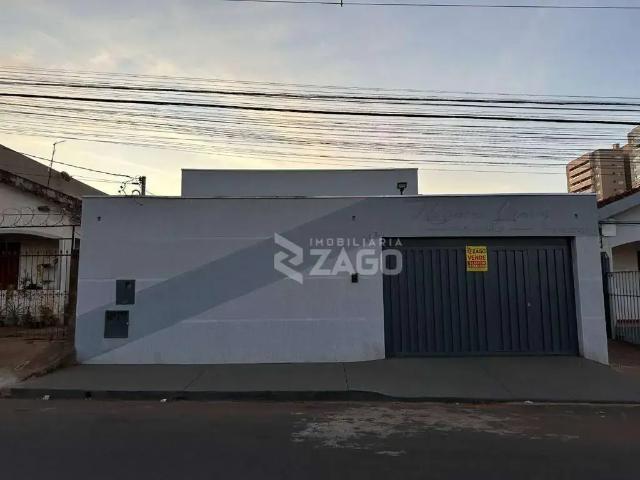 Casa / Sobrado para Venda em Uberaba/MG Universitário 4 Quartos