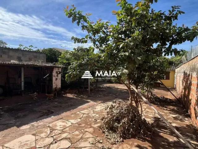 Casa / Sobrado para Venda em Uberaba/MG Universitário 4 Quartos