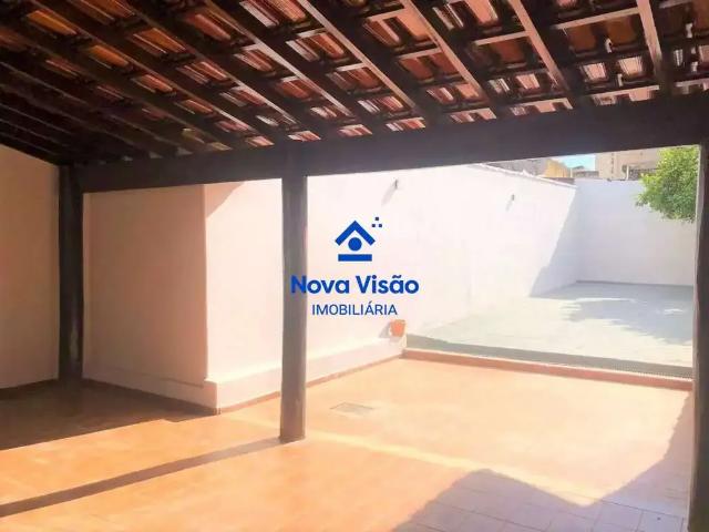 Casa / Sobrado para Venda em Uberaba/MG Universitário 4 Quartos