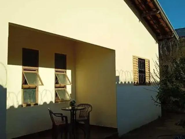 Casa / Sobrado para Venda em Uberaba/MG Universitário 2 Quartos