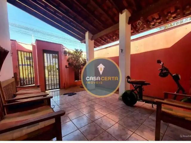 Casa / Sobrado para Venda em Uberaba/MG Universitário 3 Quartos