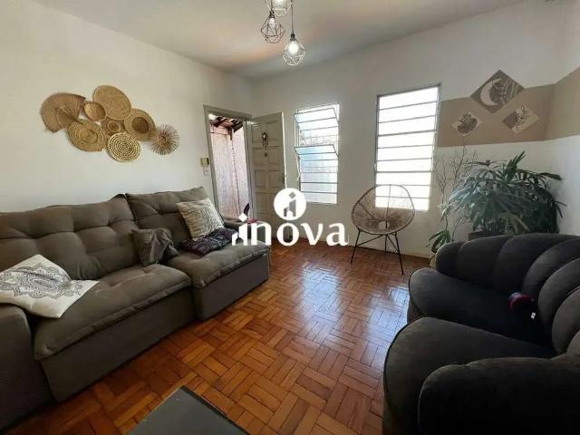 Casa / Sobrado para Venda em Uberaba/MG Vila Alvorada 3 Quartos