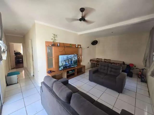 Casa / Sobrado para Venda em Uberaba/MG Vila Arquelau 3 Quartos