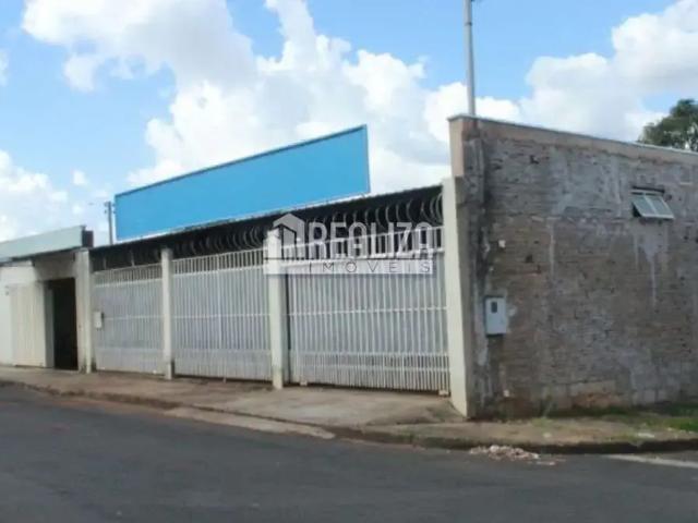 Casa / Sobrado para Venda em Uberaba/MG Vila Craide 3 Quartos