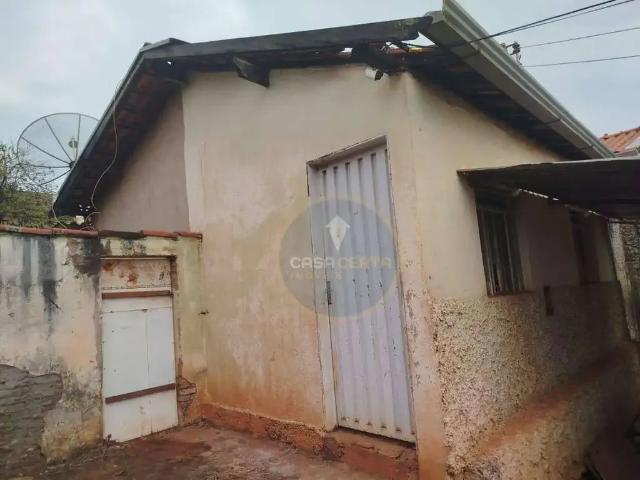 Casa / Sobrado para Venda em Uberaba/MG Vila Militar 2 Quartos