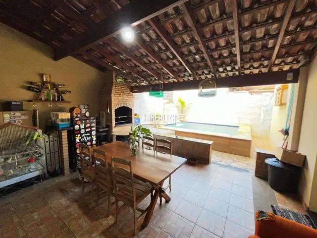 Casa / Sobrado para Venda em Uberaba/MG Vila Militar 3 Quartos