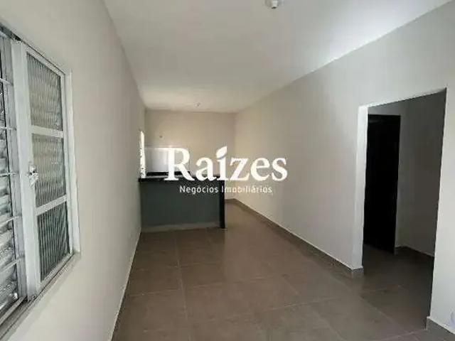 Casa / Sobrado para Venda em Uberlândia/MG Conjunto Segismundo Pereira 2 Quartos