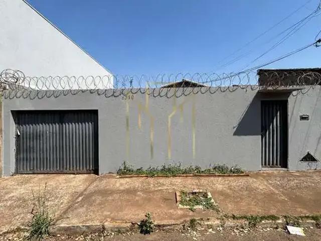 Casa / Sobrado para Venda em Uberlândia/MG Conjunto Segismundo Pereira 3 Quartos