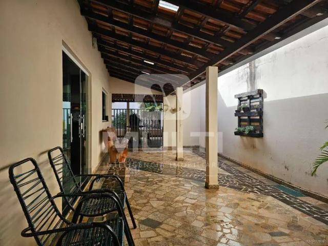 Casa / Sobrado para Venda em Uberlândia/MG Copacabana 3 Quartos