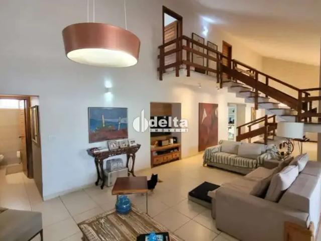 Casa / Sobrado para Venda em Uberlândia/MG Cazeca 4 Quartos