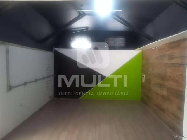 Casa / Sobrado para Venda em Uberlândia/MG Cazeca 4 Quartos