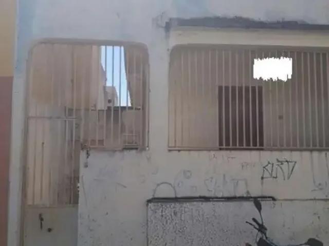 Casa / Sobrado para Venda em Uberlândia/MG Centro 2 Quartos