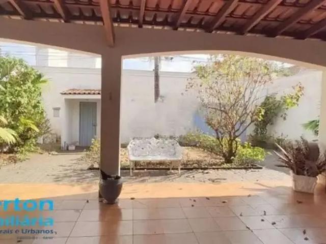 Casa / Sobrado para Venda em Uberlândia/MG Centro 3 Quartos