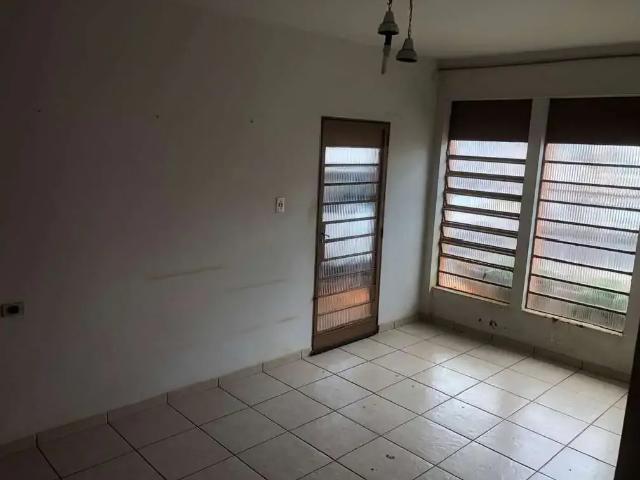 Casa / Sobrado para Venda em Uberlândia/MG Centro 3 Quartos
