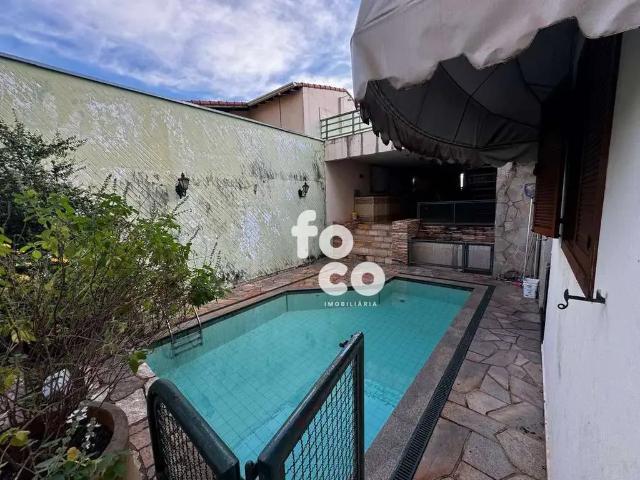 Casa / Sobrado para Venda em Uberlândia/MG Centro 6 Quartos