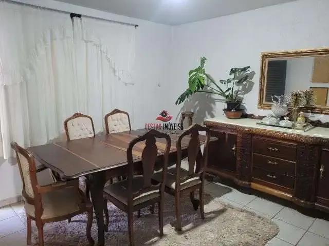 Casa / Sobrado para Venda em Uberlândia/MG Centro 7 Quartos
