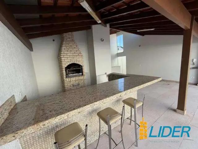 Casa / Sobrado para Venda em Uberlândia/MG Cidade Jardim 4 Quartos