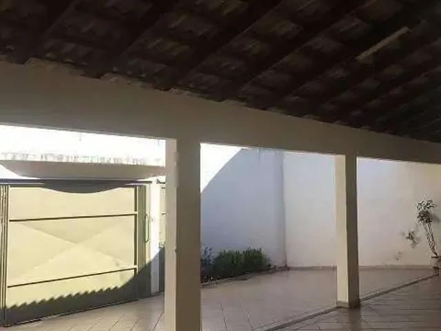 Casa / Sobrado para Venda em Uberlândia/MG Cidade Jardim 4 Quartos