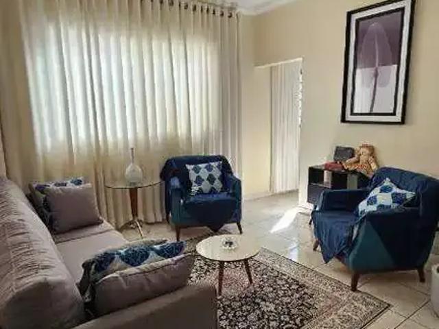 Casa / Sobrado para Venda em Uberlândia/MG Cidade Jardim 4 Quartos