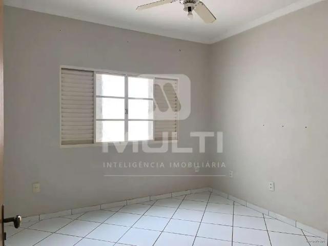 Casa / Sobrado para Venda em Uberlândia/MG Cidade Jardim 4 Quartos