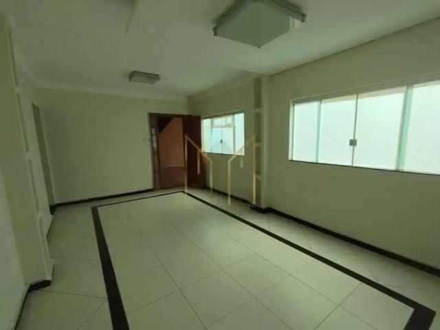 Casa / Sobrado para Venda em Uberlândia/MG Cidade Jardim 4 Quartos