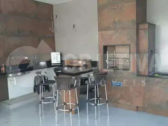 Casa / Sobrado para Venda em Uberlândia/MG Cidade Jardim 4 Quartos