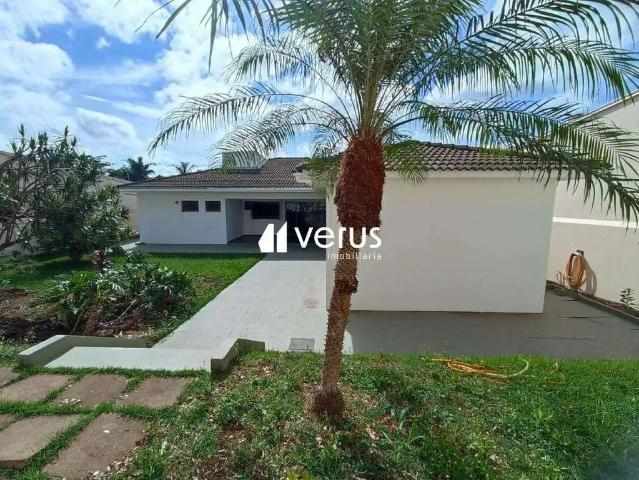 Casa / Sobrado para Venda em Uberlândia/MG Cidade Jardim 4 Quartos
