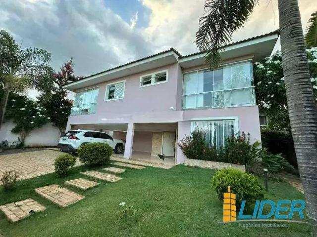 Casa / Sobrado para Venda em Uberlândia/MG Cidade Jardim 4 Quartos