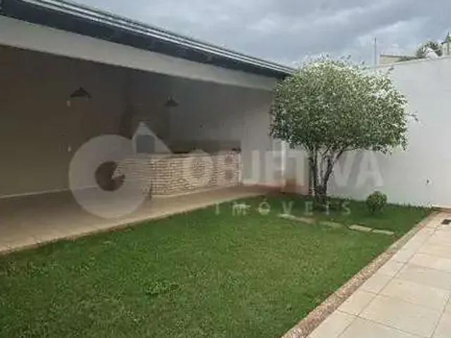 Casa / Sobrado para Venda em Uberlândia/MG Cidade Jardim 4 Quartos