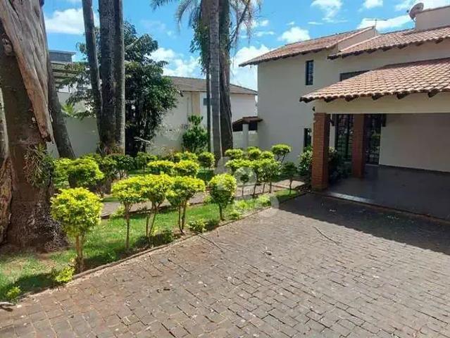 Casa / Sobrado para Venda em Uberlândia/MG Cidade Jardim 4 Quartos