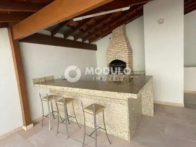 Casa / Sobrado para Venda em Uberlândia/MG Cidade Jardim 4 Quartos