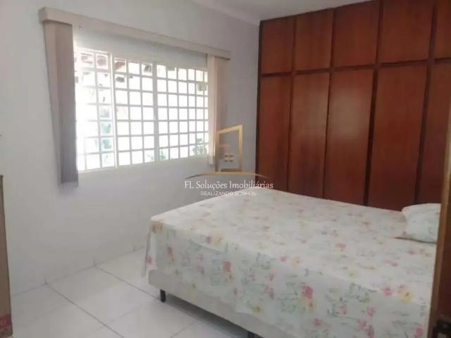 Casa / Sobrado para Venda em Uberlândia/MG Cidade Jardim 5 Quartos