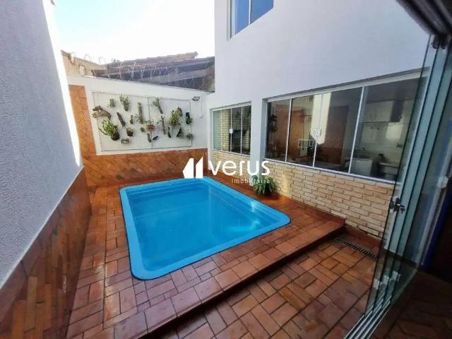 Casa / Sobrado para Venda em Uberlândia/MG Cidade Jardim 5 Quartos