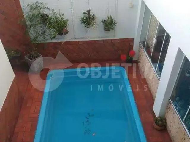 Casa / Sobrado para Venda em Uberlândia/MG Cidade Jardim 5 Quartos